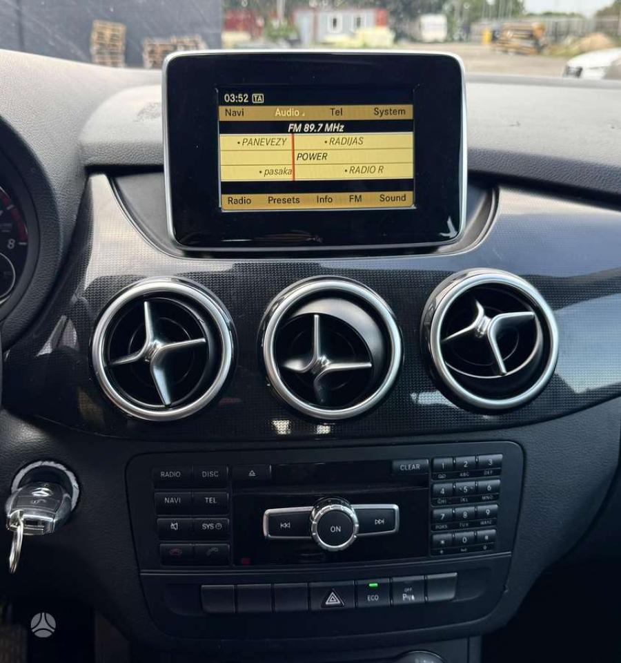 Blue Mercedes-Benz B 180 2012 in Radviliskis, with an engine capacity of 1.60 L and mileage of 155 thousand km for 5550 €, photo 21 on AUTOMOTO.COM.LV