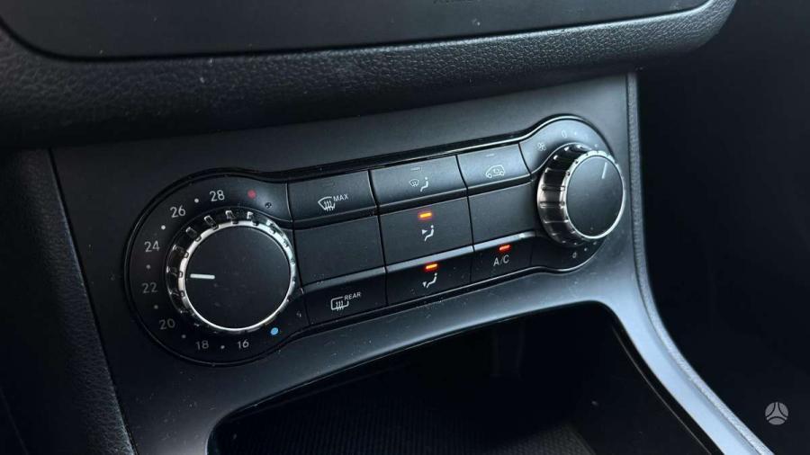 Blue Mercedes-Benz B 180 2012 in Radviliskis, with an engine capacity of 1.60 L and mileage of 155 thousand km for 5550 €, photo 22 on AUTOMOTO.COM.LV