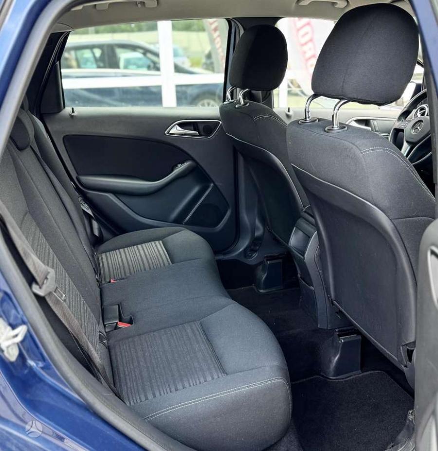 Blue Mercedes-Benz B 180 2012 in Radviliskis, with an engine capacity of 1.60 L and mileage of 155 thousand km for 5550 €, photo 24 on AUTOMOTO.COM.LV