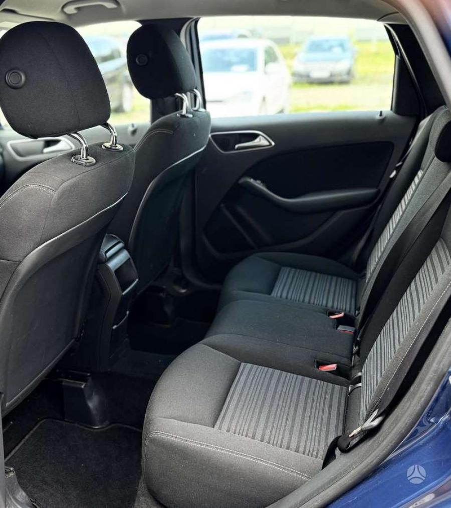Blue Mercedes-Benz B 180 2012 in Radviliskis, with an engine capacity of 1.60 L and mileage of 155 thousand km for 5550 €, photo 25 on AUTOMOTO.COM.LV
