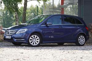 Zils Mercedes-Benz B 180 2013 Rīga, ar dzinēja tilpumu 1.80 L un nobraukumu 273 tūkst. km par 5990 €, foto 4 vietnē AUTOMOTO.COM.LV