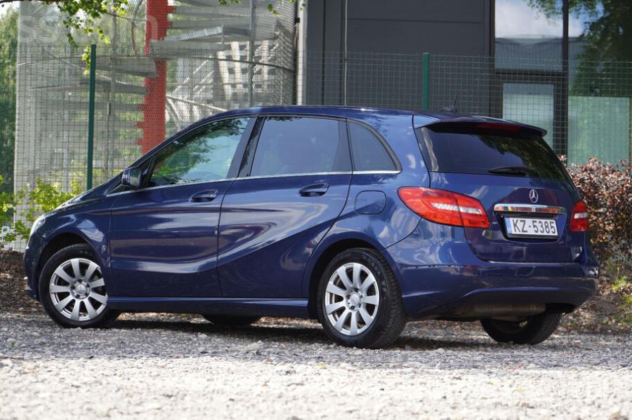 Zils Mercedes-Benz B 180 2013 Rīga, ar dzinēja tilpumu 1.80 L un nobraukumu 273 tūkst. km par 5990 €, foto 12 vietnē AUTOMOTO.COM.LV