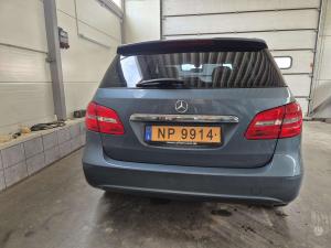 Zils Mercedes-Benz B 180 2013 Raseiniai, ar dzinēja tilpumu 1.60 L un nobraukumu 205 tūkst. km par 6500 €, foto 6 vietnē AUTOMOTO.COM.LV