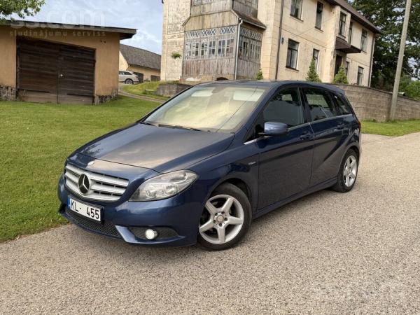 Zils Mercedes-Benz B 180 2012 Valmiera, ar dzinēja tilpumu 1.80 L un nobraukumu 283 tūkst. km par 4150 €, foto 1 vietnē AUTOMOTO.COM.LV