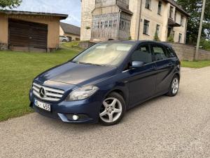 Blue Mercedes-Benz B 180 2012 in Valmiera, with an engine capacity of 1.80 L and mileage of 283 thousand km for 4150 €, photo  on AUTOMOTO.COM.LV
