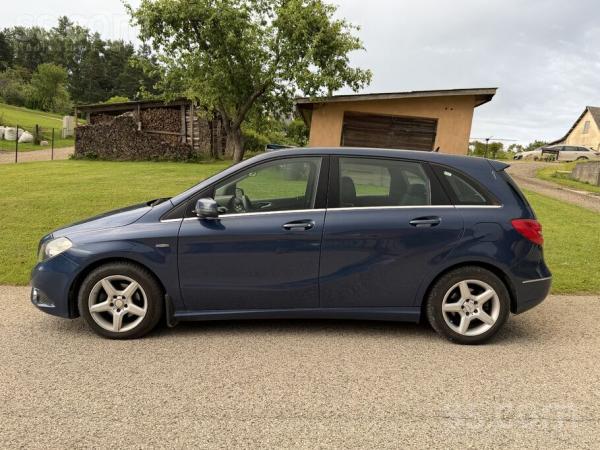 Zils Mercedes-Benz B 180 2012 Valmiera, ar dzinēja tilpumu 1.80 L un nobraukumu 283 tūkst. km par 4150 €, foto 3 vietnē AUTOMOTO.COM.LV