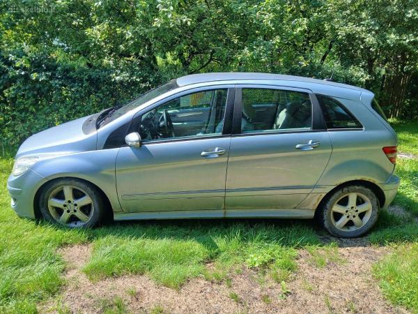 Blue Mercedes-Benz B 180 2005 in Vilnius, with an engine capacity of 2.00 L and mileage of 172 thousand km for 1000 €, photo 4 on AUTOMOTO.COM.LV