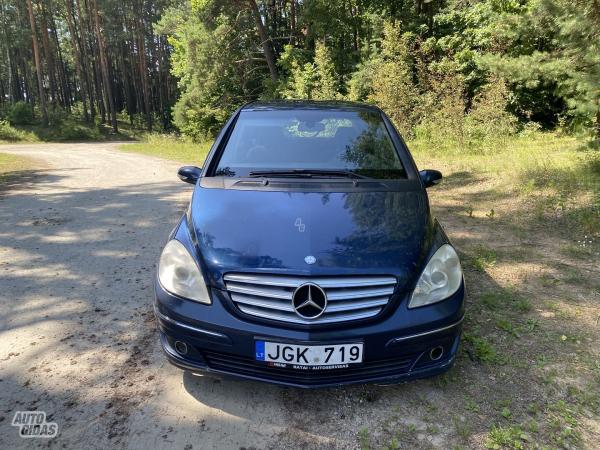 Blue Mercedes-Benz B 180 2005 in Vilnius, with an engine capacity of 2.00 L and mileage of 339 thousand km for 500 €, photo 2 on AUTOMOTO.COM.LV