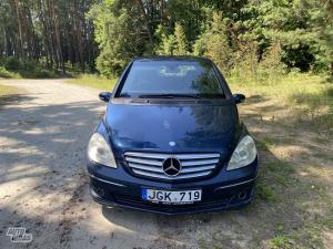 Blue Mercedes-Benz B 180 2005 in Vilnius, with an engine capacity of 2.00 L and mileage of 339 thousand km for 500 €, photo 3 on AUTOMOTO.COM.LV