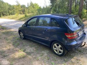 Blue Mercedes-Benz B 180 2005 in Vilnius, with an engine capacity of 2.00 L and mileage of 339 thousand km for 500 €, photo 7 on AUTOMOTO.COM.LV