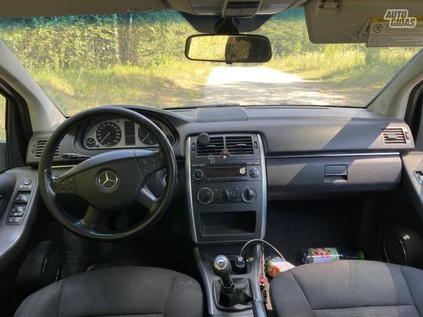 Blue Mercedes-Benz B 180 2005 in Vilnius, with an engine capacity of 2.00 L and mileage of 339 thousand km for 500 €, photo 7 on AUTOMOTO.COM.LV