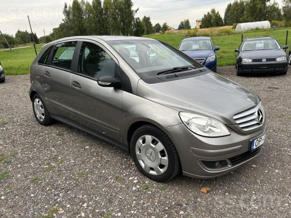 Brown Mercedes-Benz B 180 2005 in Limbazi, with an engine capacity of 2.00 L and mileage of 263 thousand km for 2950 €, photo 4 on AUTOMOTO.COM.LV