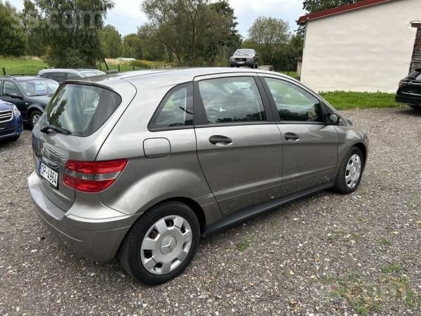 Brown Mercedes-Benz B 180 2005 in Limbazi, with an engine capacity of 2.00 L and mileage of 263 thousand km for 2950 €, photo 5 on AUTOMOTO.COM.LV