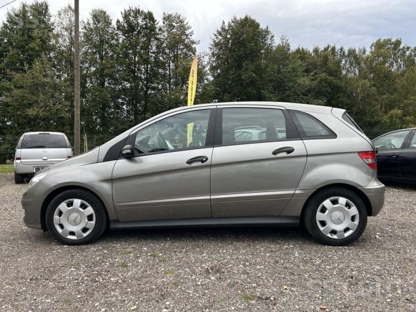 Brown Mercedes-Benz B 180 2005 in Limbazi, with an engine capacity of 2.00 L and mileage of 263 thousand km for 2950 €, photo 8 on AUTOMOTO.COM.LV
