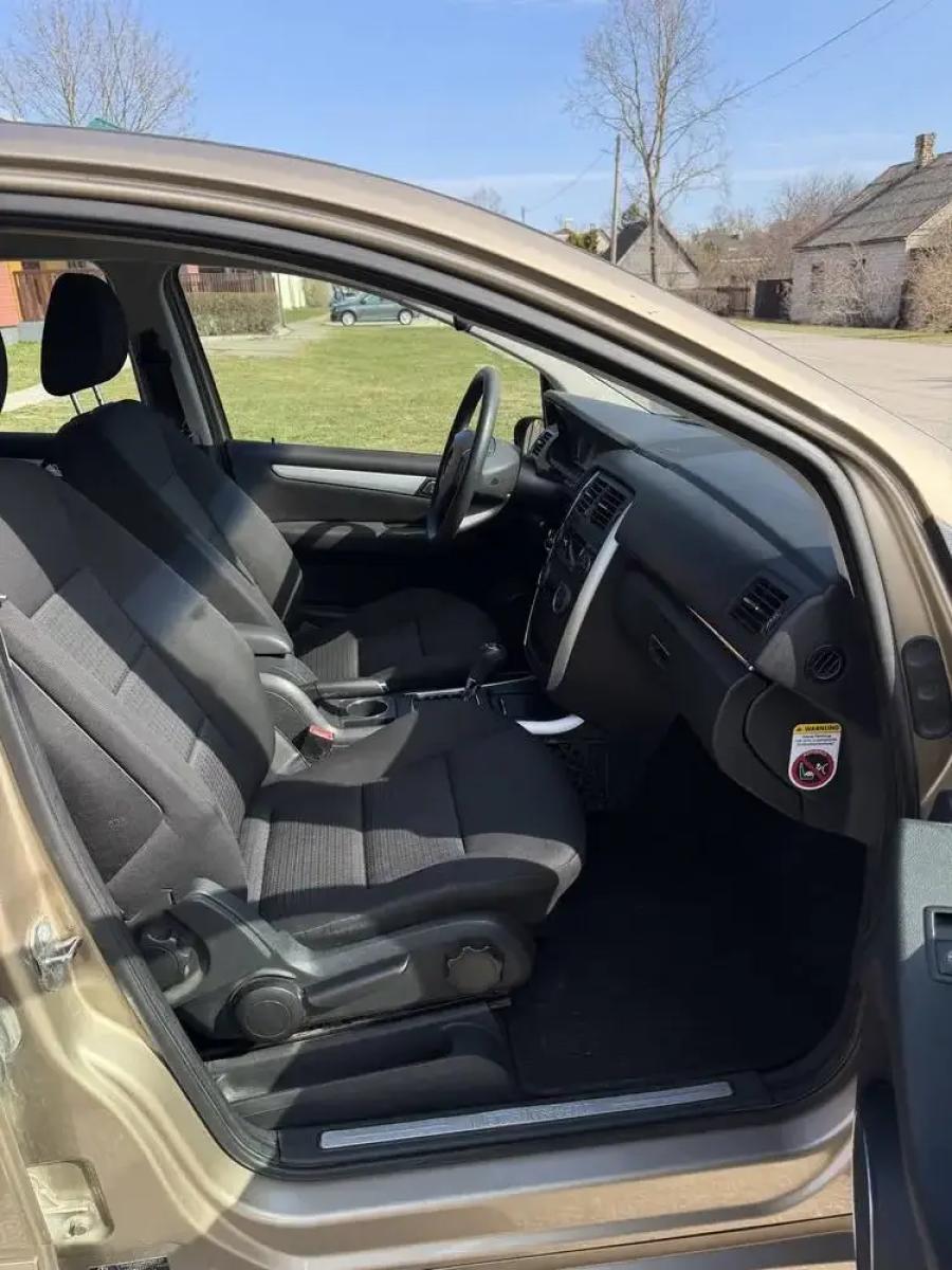 Brūns Mercedes-Benz B 180 2006 Ventspils, ar dzinēja tilpumu 2.00 L un nobraukumu 306 tūkst. km par 1590 €, foto 16 vietnē AUTOMOTO.COM.LV