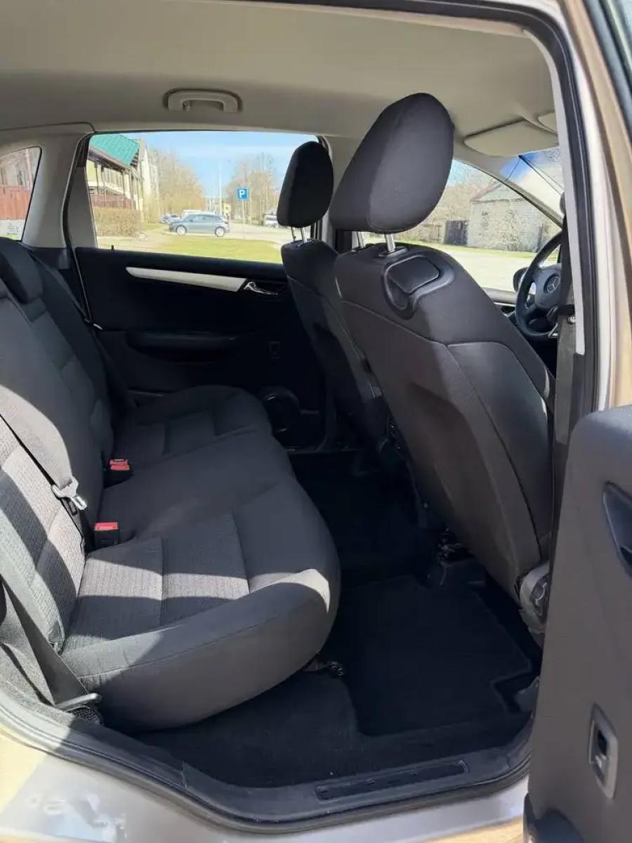 Brūns Mercedes-Benz B 180 2006 Ventspils, ar dzinēja tilpumu 2.00 L un nobraukumu 306 tūkst. km par 1590 €, foto 19 vietnē AUTOMOTO.COM.LV