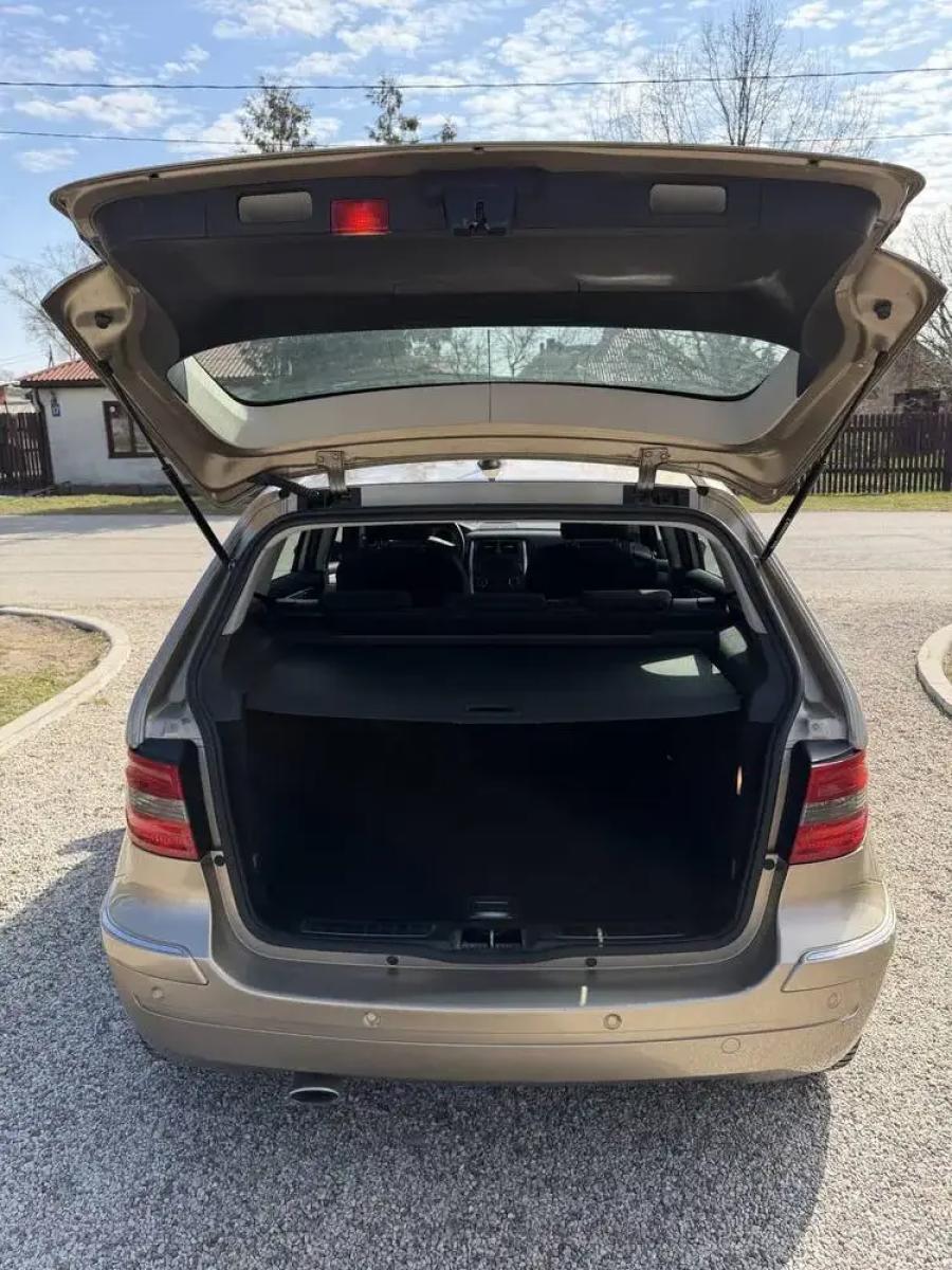 Brūns Mercedes-Benz B 180 2006 Ventspils, ar dzinēja tilpumu 2.00 L un nobraukumu 306 tūkst. km par 1590 €, foto 21 vietnē AUTOMOTO.COM.LV