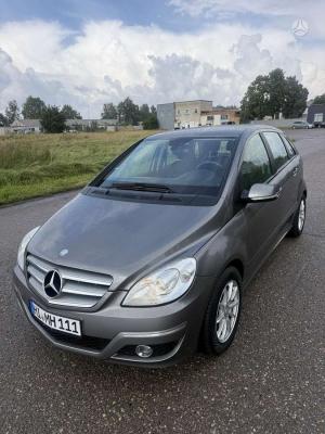 Brūns Mercedes-Benz B 180 2011 Šauļi, ar dzinēja tilpumu 2.00 L un nobraukumu 195 tūkst. km par 4300 €, foto  vietnē AUTOMOTO.COM.LV
