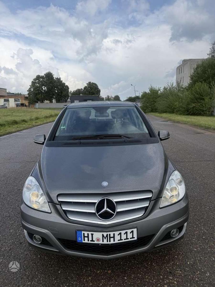Brūns Mercedes-Benz B 180 2011 Šauļi, ar dzinēja tilpumu 2.00 L un nobraukumu 195 tūkst. km par 4300 €, foto 3 vietnē AUTOMOTO.COM.LV