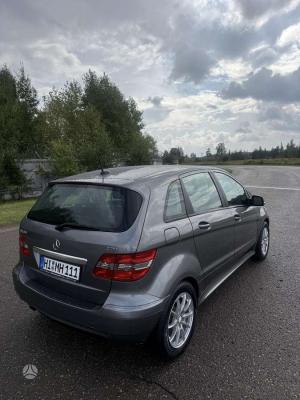 Brūns Mercedes-Benz B 180 2011 Šauļi, ar dzinēja tilpumu 2.00 L un nobraukumu 195 tūkst. km par 4300 €, foto 6 vietnē AUTOMOTO.COM.LV