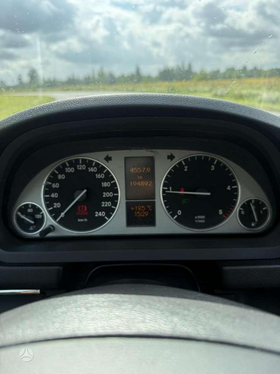 Brūns Mercedes-Benz B 180 2011 Šauļi, ar dzinēja tilpumu 2.00 L un nobraukumu 195 tūkst. km par 4300 €, foto 13 vietnē AUTOMOTO.COM.LV