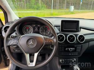 Brūns Mercedes-Benz B 180 2012 Rīga, ar dzinēja tilpumu 1.80 L un nobraukumu 245 tūkst. km par 6200 €, foto 9 vietnē AUTOMOTO.COM.LV