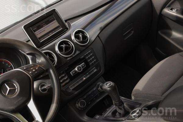 Brūns Mercedes-Benz B 180 2012 Rīga, ar dzinēja tilpumu 1.80 L un nobraukumu 0 tūkst. km par 5495 €, foto 10 vietnē AUTOMOTO.COM.LV
