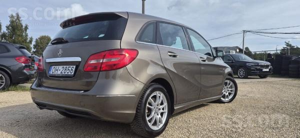 Brūns Mercedes-Benz B 180 2012 Rīga, ar dzinēja tilpumu 1.60 L un nobraukumu 0 tūkst. km par 5900 €, foto 7 vietnē AUTOMOTO.COM.LV