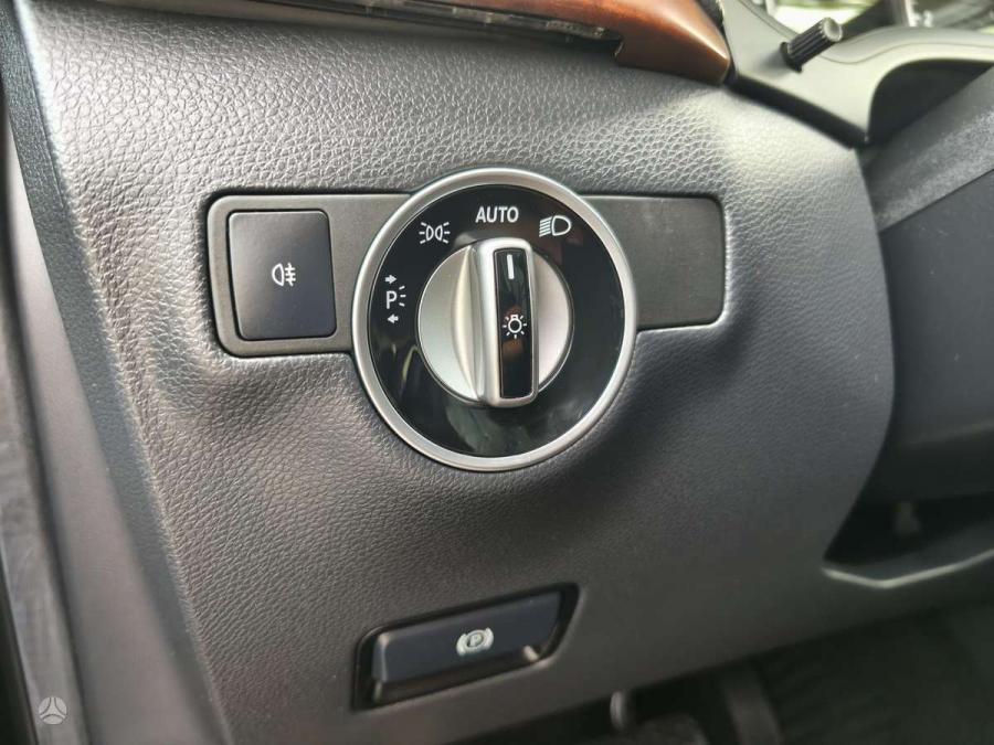 Brown Mercedes-Benz B 180 2014 in Klaipeda, with an engine capacity of 1.50 L and mileage of 239 thousand km for 7350 €, photo 12 on AUTOMOTO.COM.LV