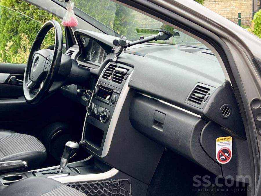 Brūns Mercedes-Benz B 180 2005 Jelgava, ar dzinēja tilpumu 1.80 L un nobraukumu 206 tūkst. km par 1150 €, foto 13 vietnē AUTOMOTO.COM.LV