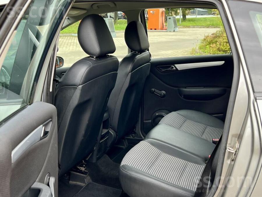 Brūns Mercedes-Benz B 180 2005 Jelgava, ar dzinēja tilpumu 1.80 L un nobraukumu 206 tūkst. km par 1150 €, foto 14 vietnē AUTOMOTO.COM.LV