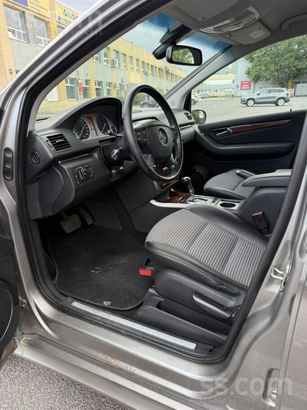 Brūns Mercedes-Benz B 180 2006 Rīga, ar dzinēja tilpumu 2.00 L un nobraukumu 324 tūkst. km par 890 €, foto 9 vietnē AUTOMOTO.COM.LV