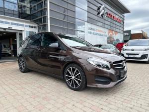 Brown Mercedes-Benz B 180 2015 in Riga, with an engine capacity of 1.50 L and mileage of 240 thousand km for 2000 €, photo 3 on AUTOMOTO.COM.LV