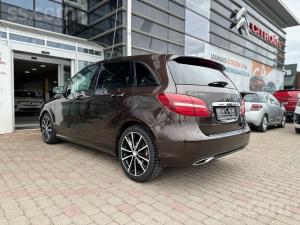 Brown Mercedes-Benz B 180 2015 in Riga, with an engine capacity of 1.50 L and mileage of 240 thousand km for 2000 €, photo 7 on AUTOMOTO.COM.LV