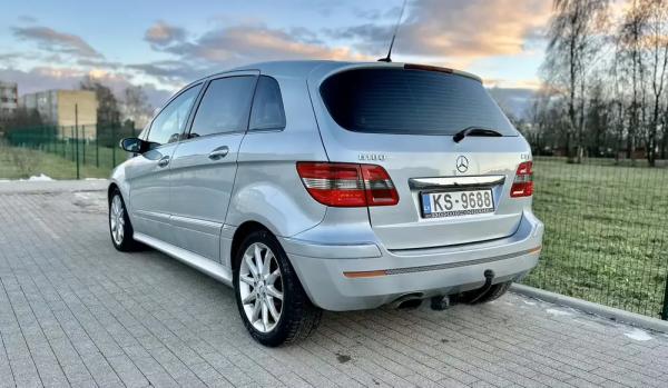 Pelēks Mercedes-Benz B 180 2005 Jelgava, ar dzinēja tilpumu 2.00 L un nobraukumu 174 tūkst. km par 3590 €, foto 4 vietnē AUTOMOTO.COM.LV