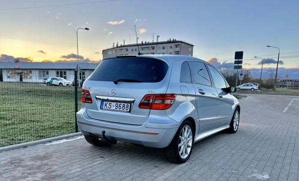 Pelēks Mercedes-Benz B 180 2005 Jelgava, ar dzinēja tilpumu 2.00 L un nobraukumu 174 tūkst. km par 3590 €, foto 5 vietnē AUTOMOTO.COM.LV