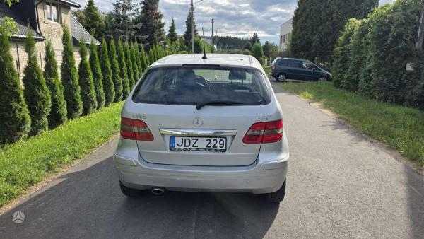 Pelēks Mercedes-Benz B 180 2005 Kauņa, ar dzinēja tilpumu 2.00 L un nobraukumu 250 tūkst. km par 1499 €, foto 4 vietnē AUTOMOTO.COM.LV