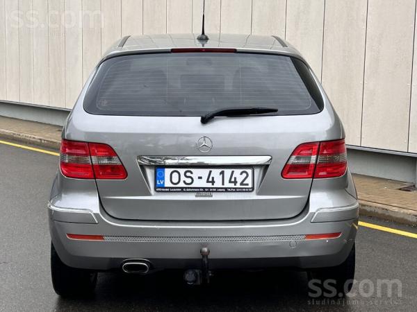 Мерседес Б 180 2005 в Рига на AUTOMOTO.COM.LV Серый Мерседес Б 180 2005 в Рига, объемом двигателя 2.00 л и пробегом 231 тыс. км за 1790 €, фото 7 на AUTOMOTO.COM.LV