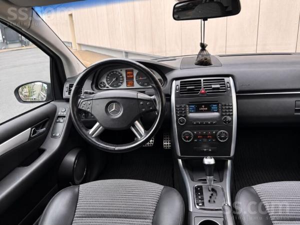 Мерседес Б 180 2005 в Рига на AUTOMOTO.COM.LV Серый Мерседес Б 180 2005 в Рига, объемом двигателя 2.00 л и пробегом 231 тыс. км за 1790 €, фото 11 на AUTOMOTO.COM.LV