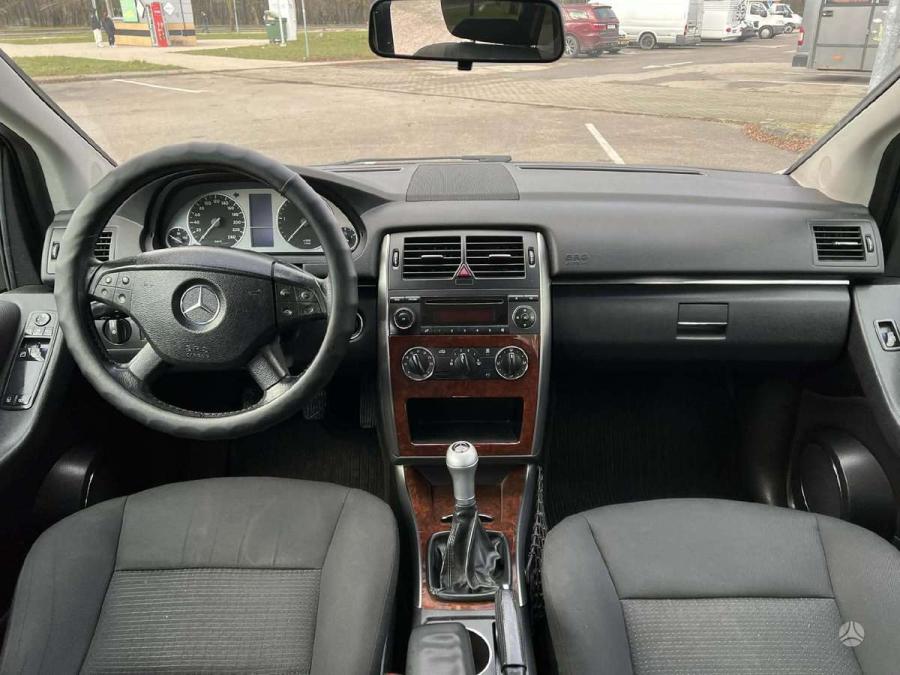 Pelēks Mercedes-Benz B 180 2006 Klaipėda, ar dzinēja tilpumu 1.99 L un nobraukumu 345 tūkst. km par 2500 €, foto 6 vietnē AUTOMOTO.COM.LV