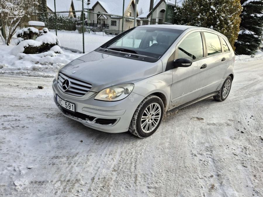 Pelēks Mercedes-Benz B 180 2006 Mažeikiai, ar dzinēja tilpumu 2.00 L un nobraukumu 266 tūkst. km par 1850 €, foto 1 vietnē AUTOMOTO.COM.LV