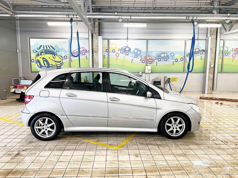 Pelēks Mercedes-Benz B 180 2006 Viļņa, ar dzinēja tilpumu 2.00 L un nobraukumu 258 tūkst. km par 2850 €, foto 3 vietnē AUTOMOTO.COM.LV
