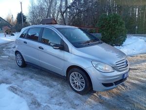 Pelēks Mercedes-Benz B 180 2006 Viļņa, ar dzinēja tilpumu 2.00 L un nobraukumu 273 tūkst. km par 1950 €, foto  vietnē AUTOMOTO.COM.LV