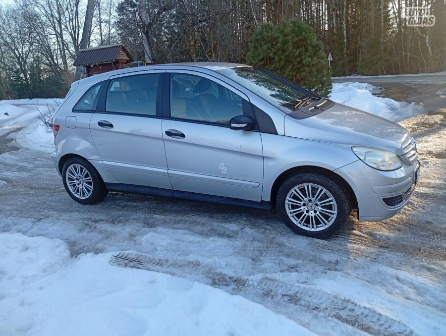 Pelēks Mercedes-Benz B 180 2006 Viļņa, ar dzinēja tilpumu 2.00 L un nobraukumu 273 tūkst. km par 1950 €, foto 12 vietnē AUTOMOTO.COM.LV