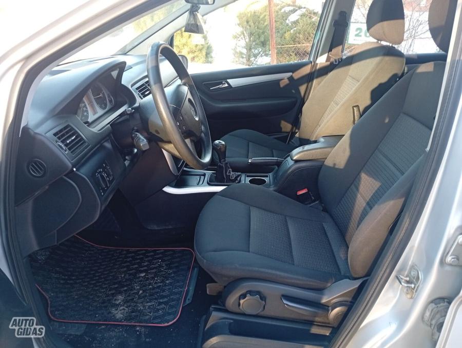 Pelēks Mercedes-Benz B 180 2006 Viļņa, ar dzinēja tilpumu 2.00 L un nobraukumu 273 tūkst. km par 1950 €, foto 14 vietnē AUTOMOTO.COM.LV