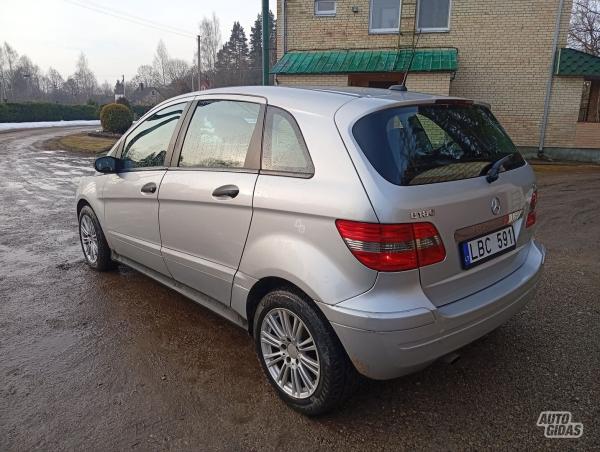 Grey Mercedes-Benz B 180 2006 in Vilnius, with an engine capacity of 2.00 L and mileage of 273 thousand km for 1980 €, photo 4 on AUTOMOTO.COM.LV