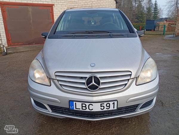 Grey Mercedes-Benz B 180 2006 in Vilnius, with an engine capacity of 2.00 L and mileage of 273 thousand km for 1950 €, photo 2 on AUTOMOTO.COM.LV