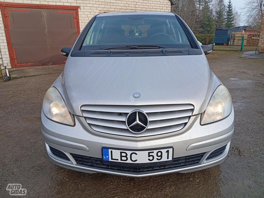Pelēks Mercedes-Benz B 180 2006 Viļņa, ar dzinēja tilpumu 2.00 L un nobraukumu 273 tūkst. km par 1950 €, foto 2 vietnē AUTOMOTO.COM.LV