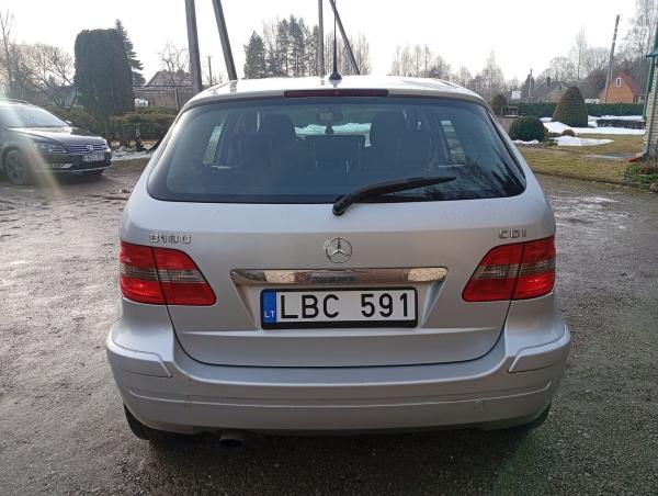 Grey Mercedes-Benz B 180 2006 in Vilnius, with an engine capacity of 2.00 L and mileage of 273 thousand km for 1950 €, photo 6 on AUTOMOTO.COM.LV