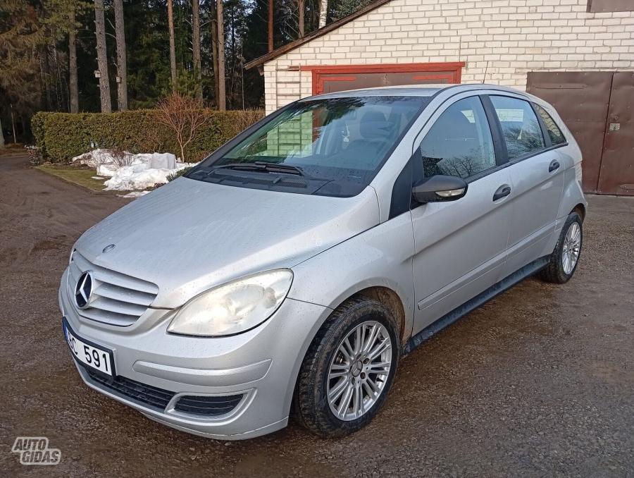 Pelēks Mercedes-Benz B 180 2006 Viļņa, ar dzinēja tilpumu 2.00 L un nobraukumu 263 tūkst. km par 1950 €, foto 1 vietnē AUTOMOTO.COM.LV